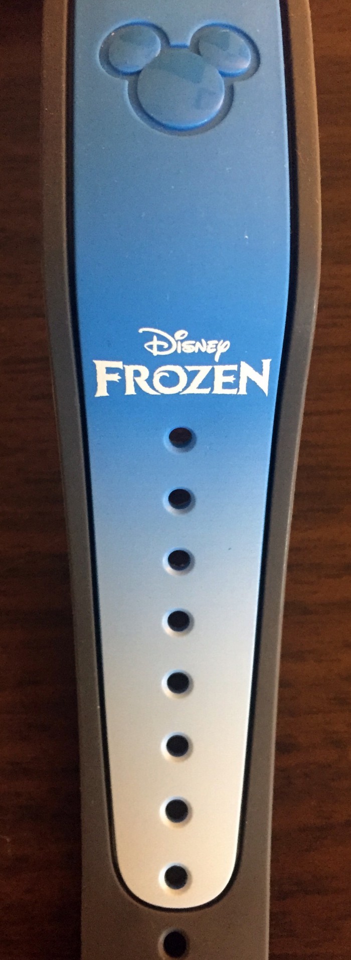 Elsa - Frozen - Disney MagicBand, MyMagic+, and FastPass+ collectables