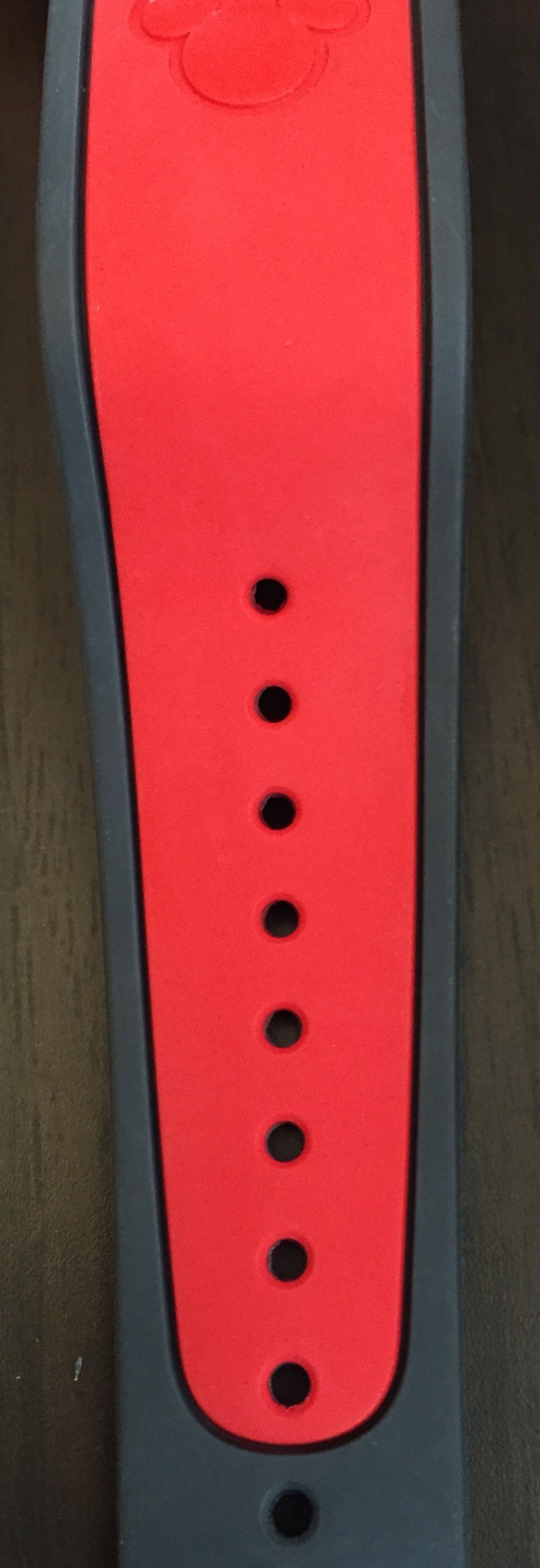 Inside look at a red test Disney Cruise Line MagicBand - Disney ...