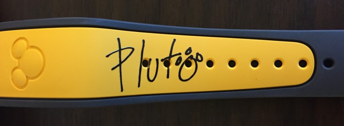 Pluto Signature - Disney MagicBand, MyMagic+, and FastPass+ collectables