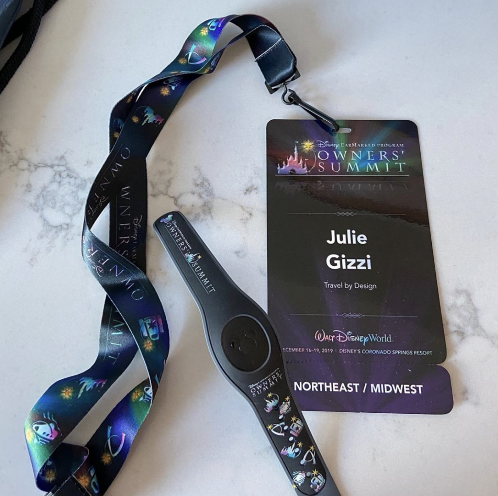 Disney's 2019 EarMarked Program Owners Summit MagicBand gift revealed ...
