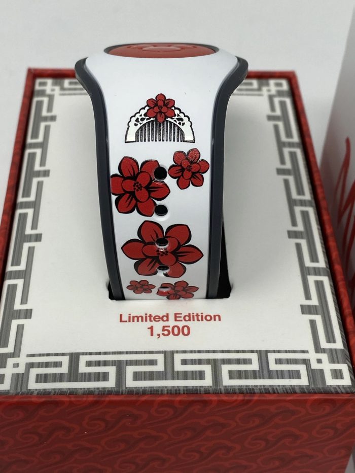 New Live-Action Mulan Limited Edition 1500 MagicBand appears in the ...